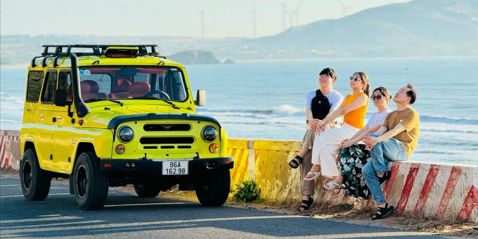 Mui Ne Sand Dunes Sunrise and Sunset with Private Jeep Tour